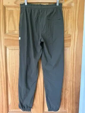 Vuori | Pants & Jumpsuits | Vuori Ripstop Utility Jogger Pants Xs Olive ...